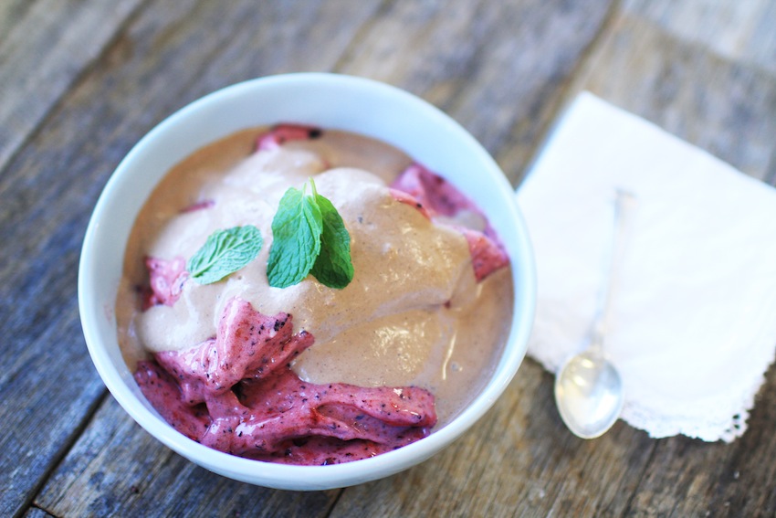 Berry Ice Cream with Chocolate Sauce | FOOD MATTERS®