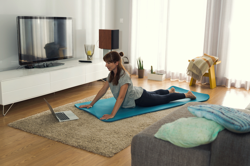 10 Free Yoga & Meditation Classes You Can Do at Home | FOOD MATTERS®